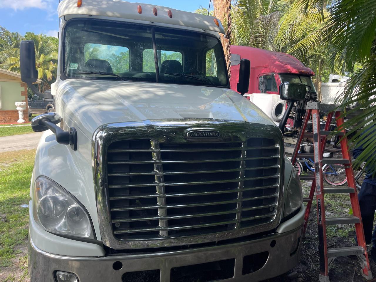2016 FRHT CASCADIA 1 en venta FL - MIAMI NORTH | Fri. May 20, 2022 ...