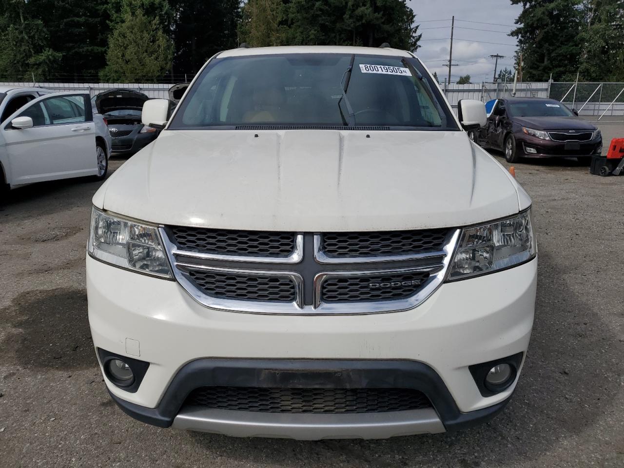2011 DODGE JOURNEY | LUX
