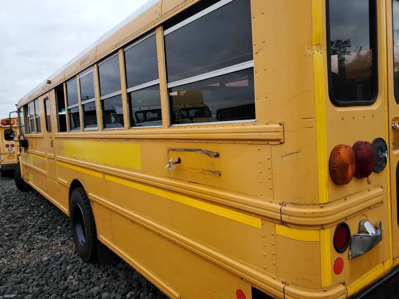 2005 OTHER THOMAS SAF-T-LINER C2 - SCHOOL BUS | BUS