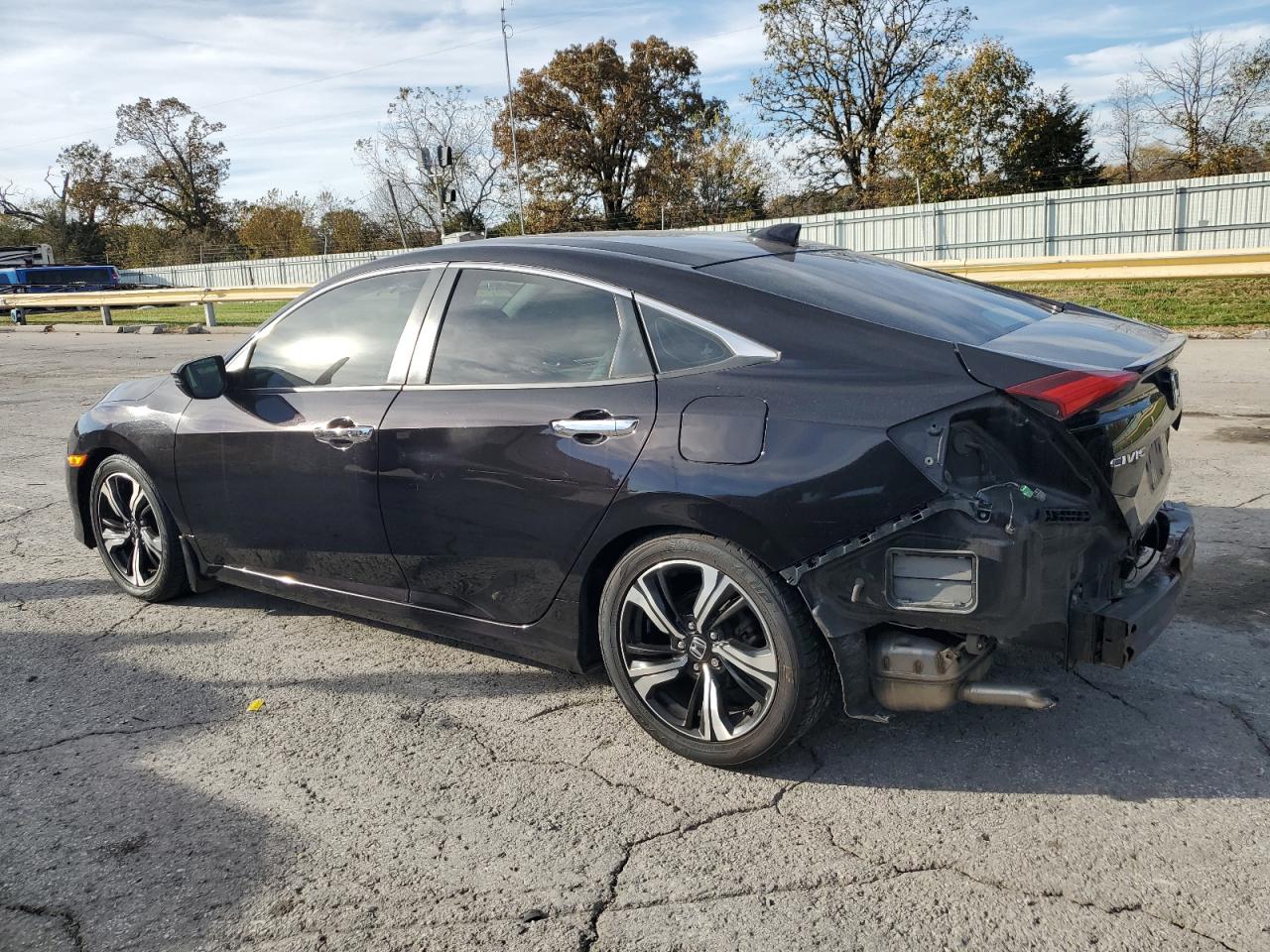 2016 HONDA CIVIC TOURING | 19XFC1F99GE003364