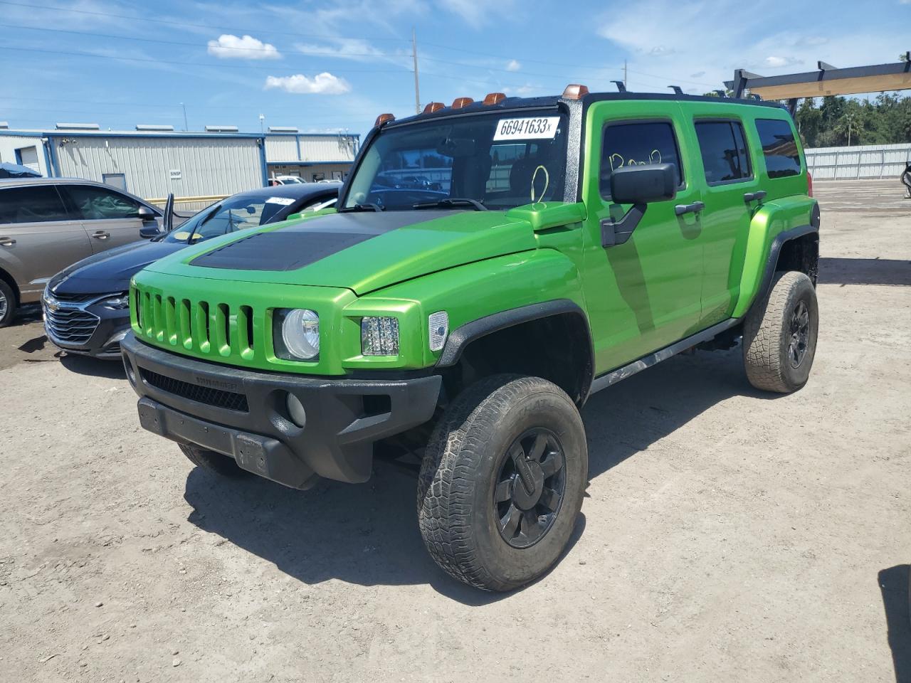 Green Hummer H3